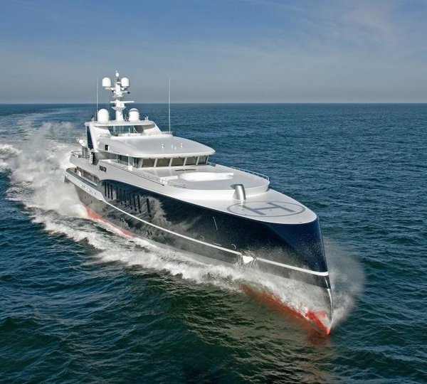 Yacht PREDATOR, Feadship | CHARTERWORLD Luxury Superyacht Charters